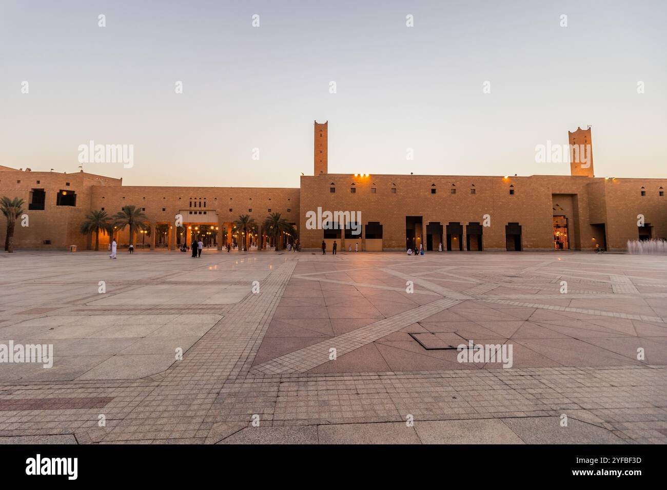 Saudi arabia government building hi-res stock photography and images ...