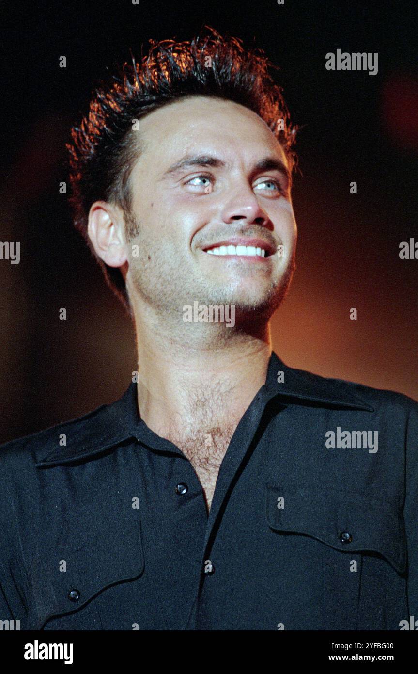 Nek photographs 2000 hi-res stock photography and images - Alamy