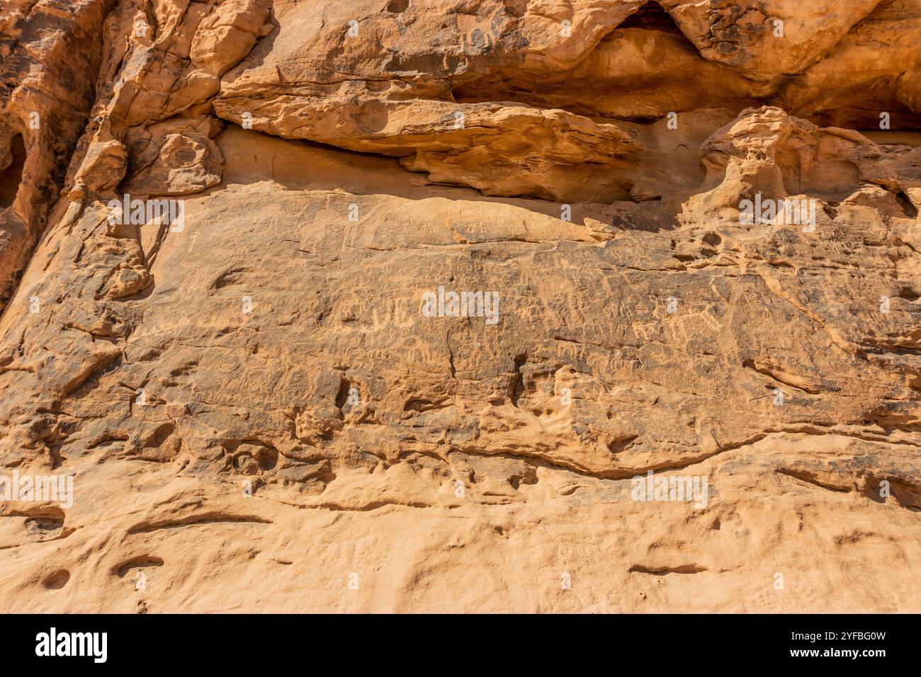 Rock art (petroglyphs) in Jubbah, Saudi Arabia Stock Photo - Alamy