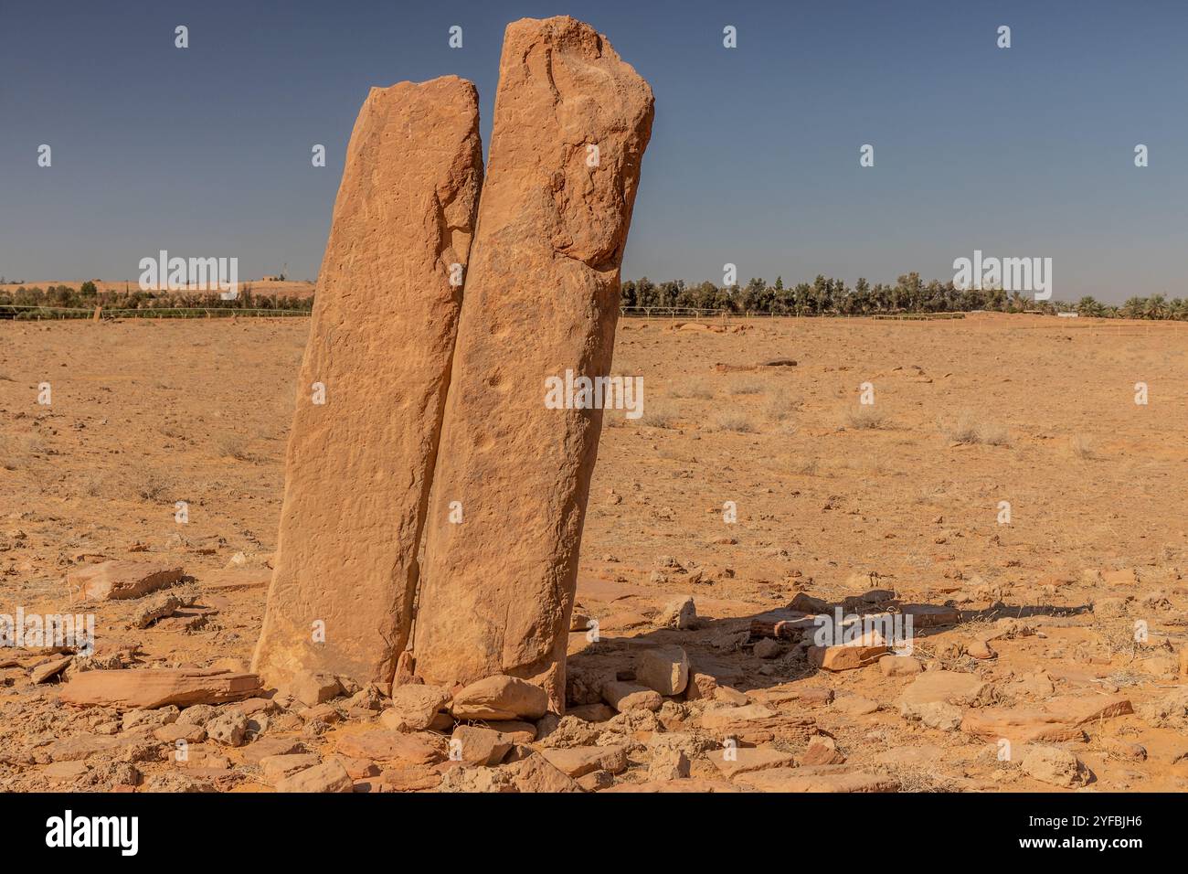 Rajajil (Rajajel) columns in Sakaka, Saudi Arabia Stock Photo - Alamy