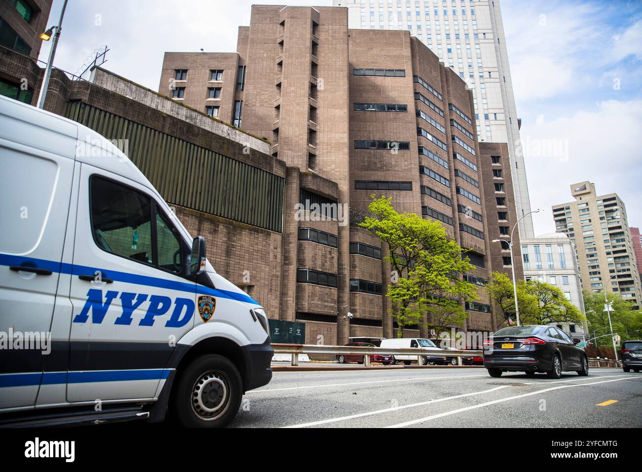 The Metropolitan Correctional Center (MCC Stock Photo - Alamy