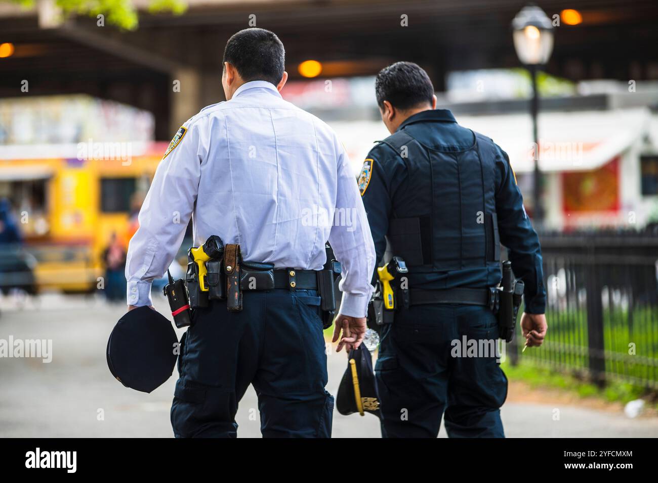 Police officers performing his duties on the streets of Manhattan. New ...