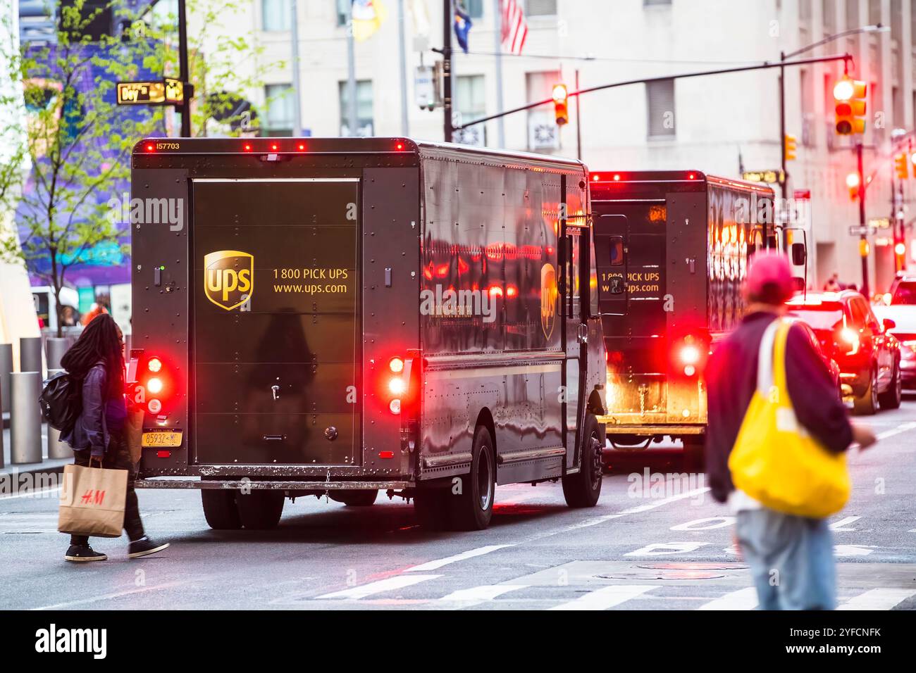 One ups truck hi-res stock photography and images - Alamy
