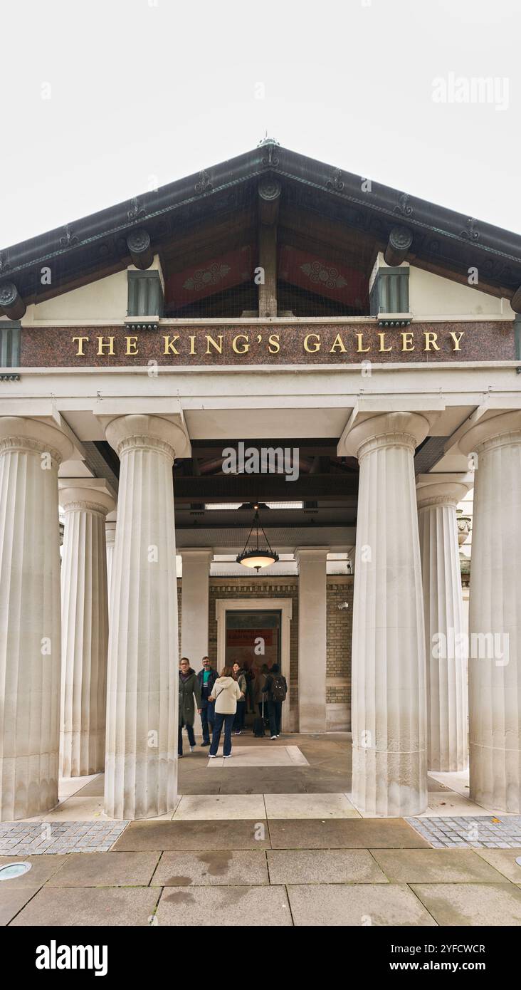 The King's Gallery, next to Buckingham Palace, London, England Stock ...