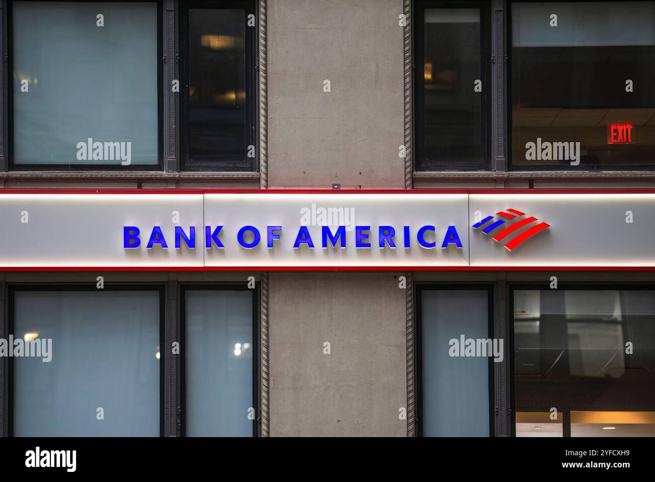 Hub building and loan hi-res stock photography and images - Alamy