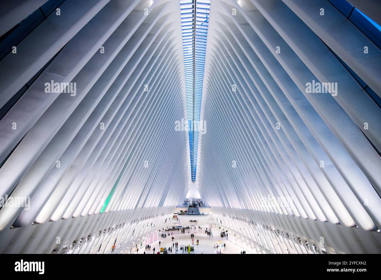 The stunning interior of the Oculus at the World Trade Center in New ...