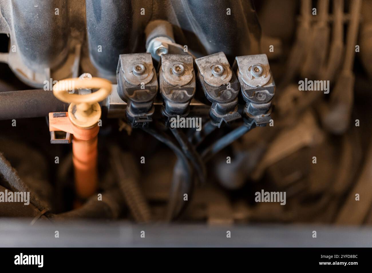 Fuel injector assembly hi-res stock photography and images - Alamy