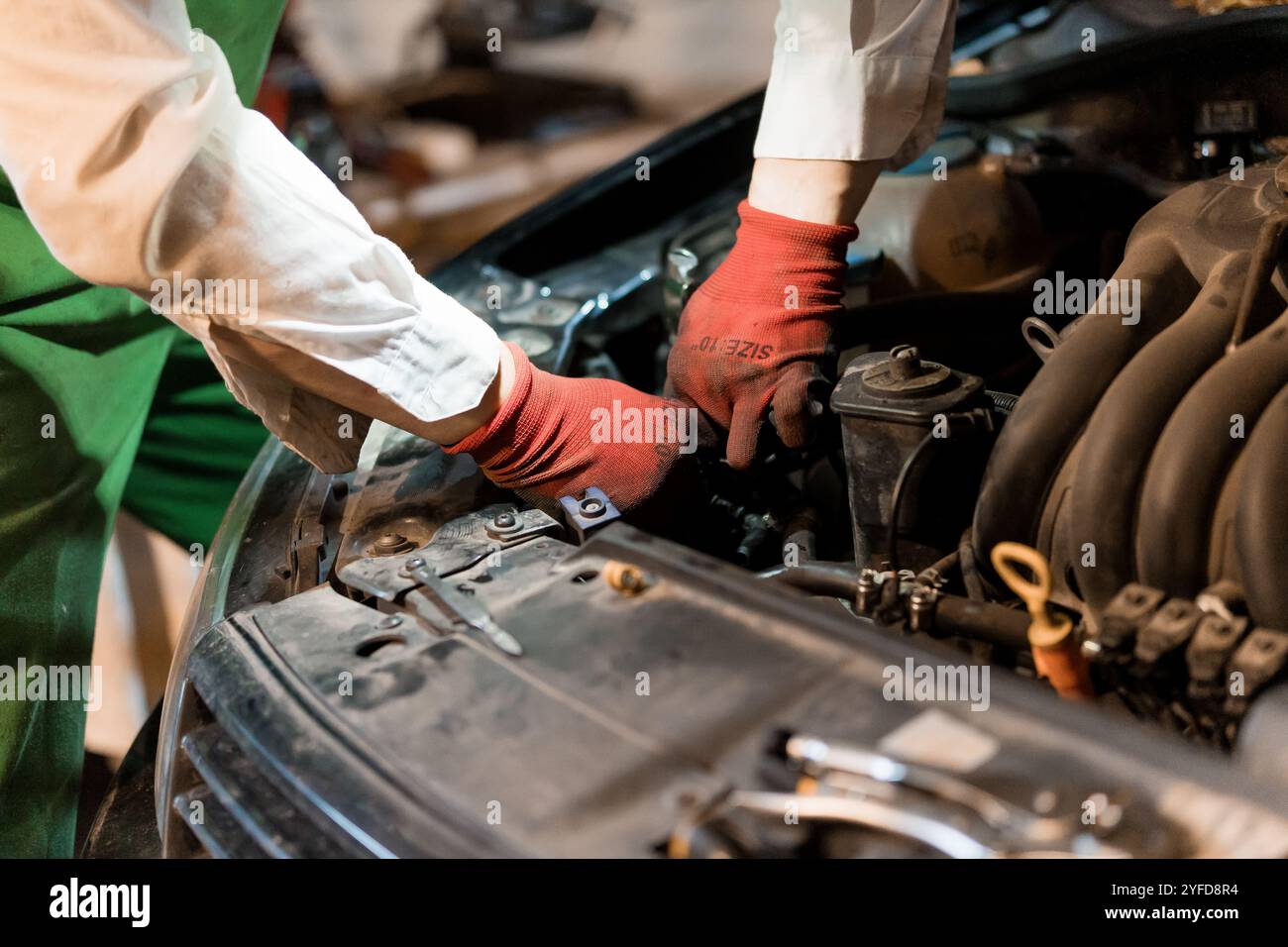Car engine repairs tools in hi-res stock photography and images - Alamy