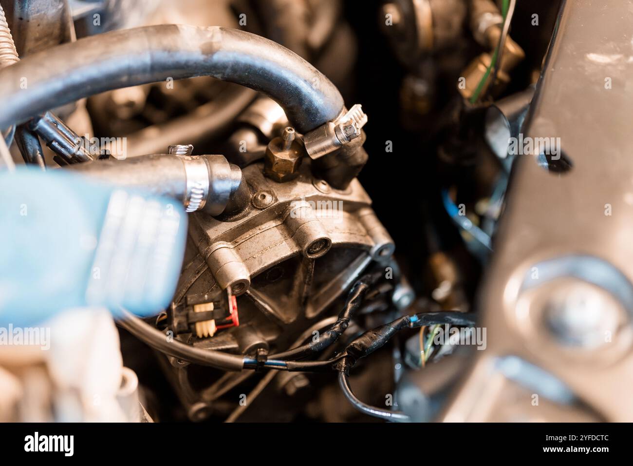 Servos connection hi-res stock photography and images - Alamy