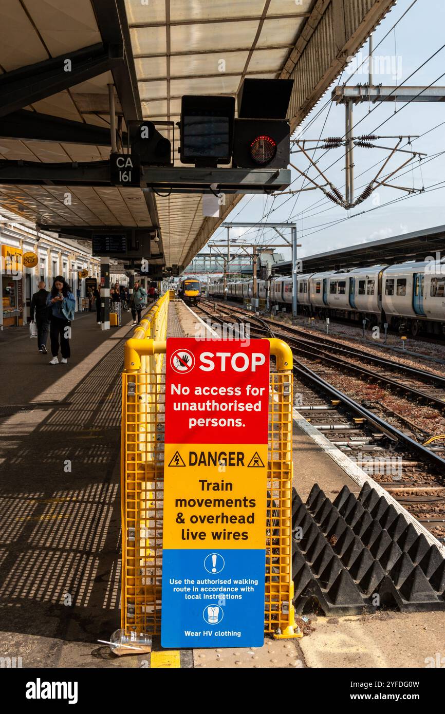 Safety signs railway stations hi-res stock photography and images - Alamy