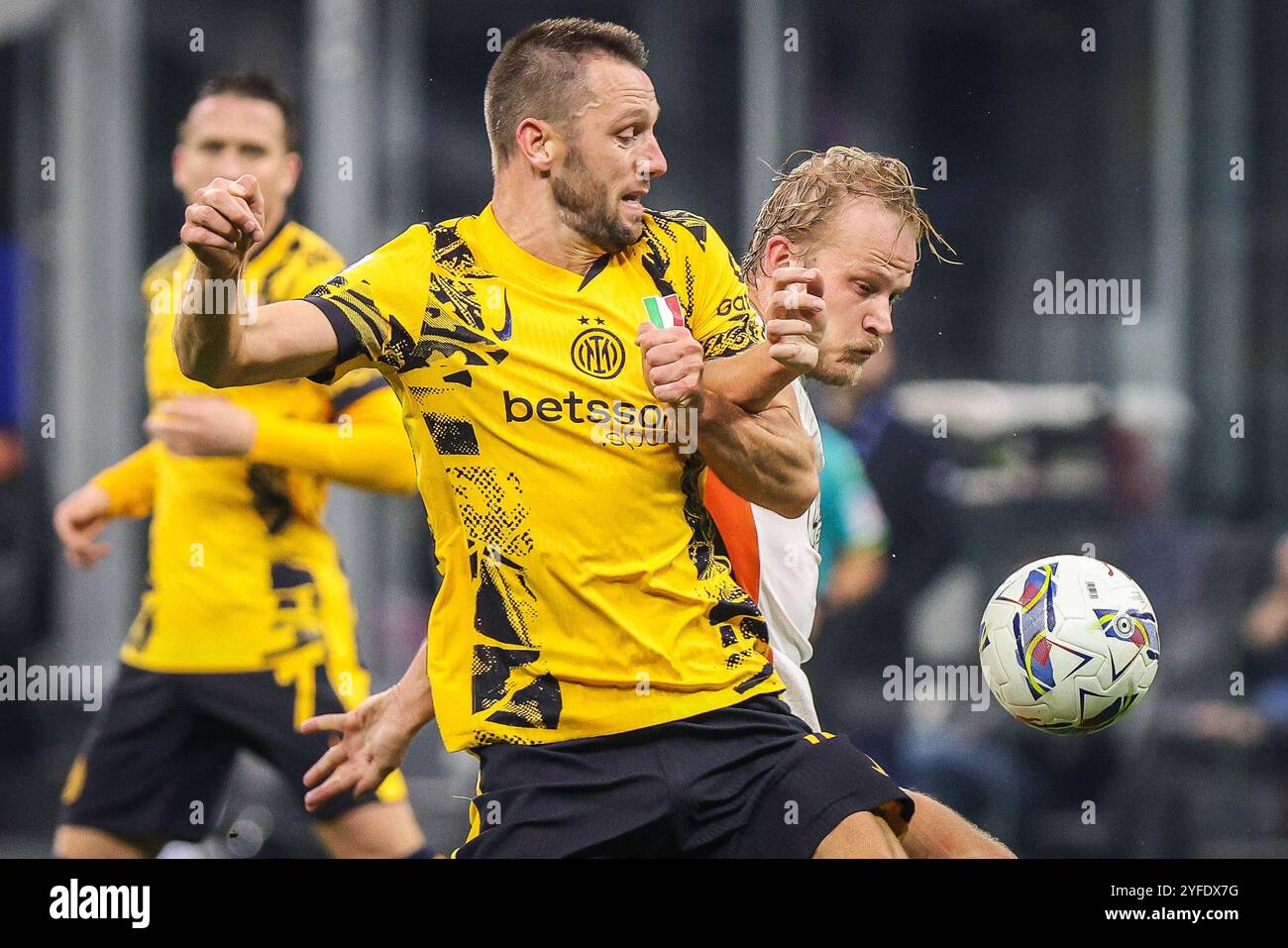 Stefan DE VRIJ of Inter Milan and Joel POHJANPALO of Venezia during the ...