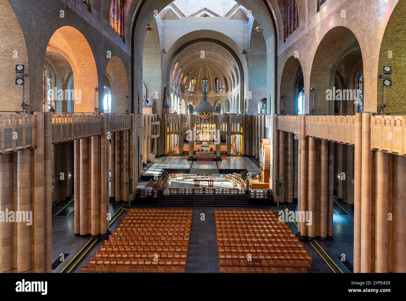 Art deco interieur design of the National Basilica of the Sacred Heart ...