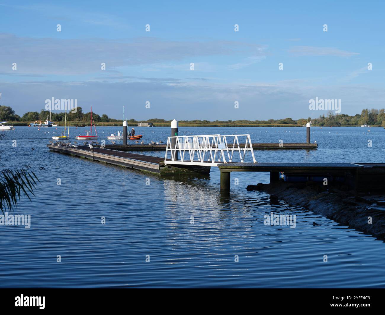 Oulton broad suffolk hi-res stock photography and images - Alamy