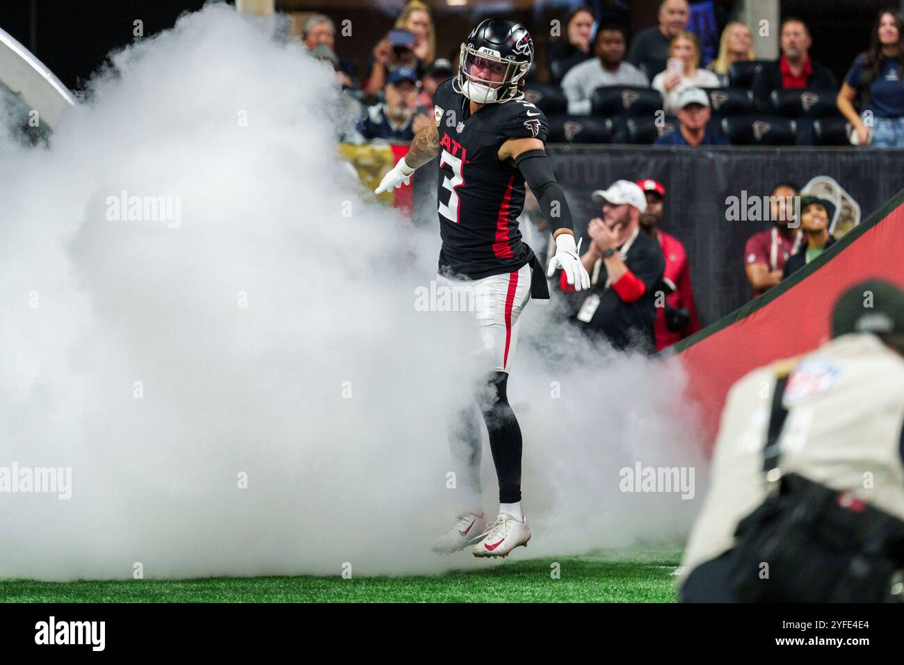 Atlanta Falcons safety Jessie Bates III (3) runs out of the tunnel at ...
