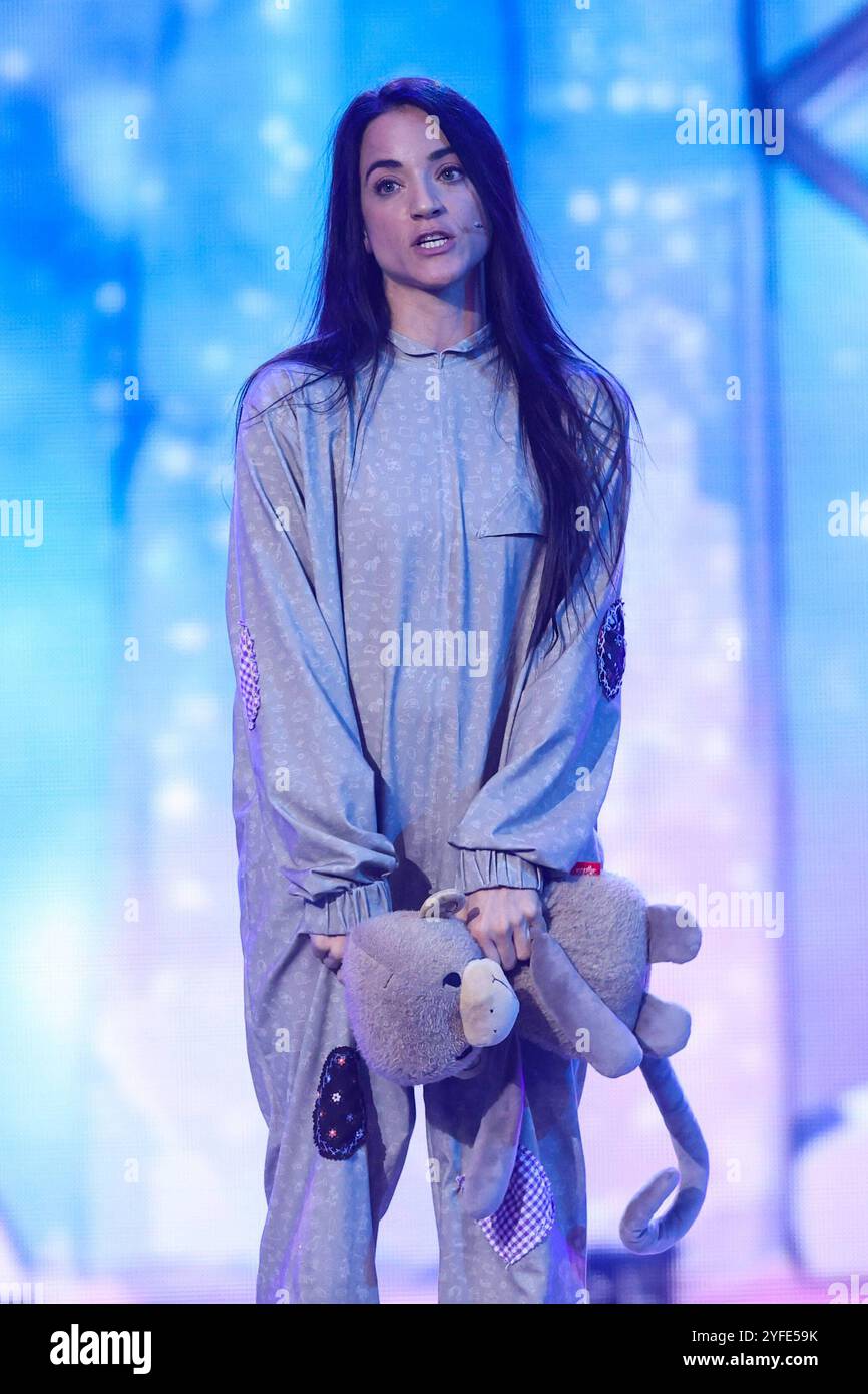 Sarah Laminger Musical Anouk - Aufzeichnung ARD Show ãDie Beatrice Egli ...