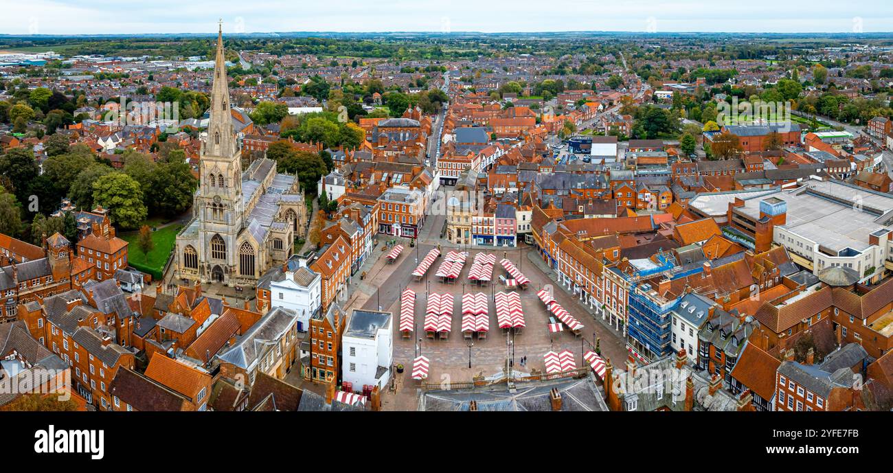 Aerial view of Newark-on-Trent, a market town and civil parish in the ...
