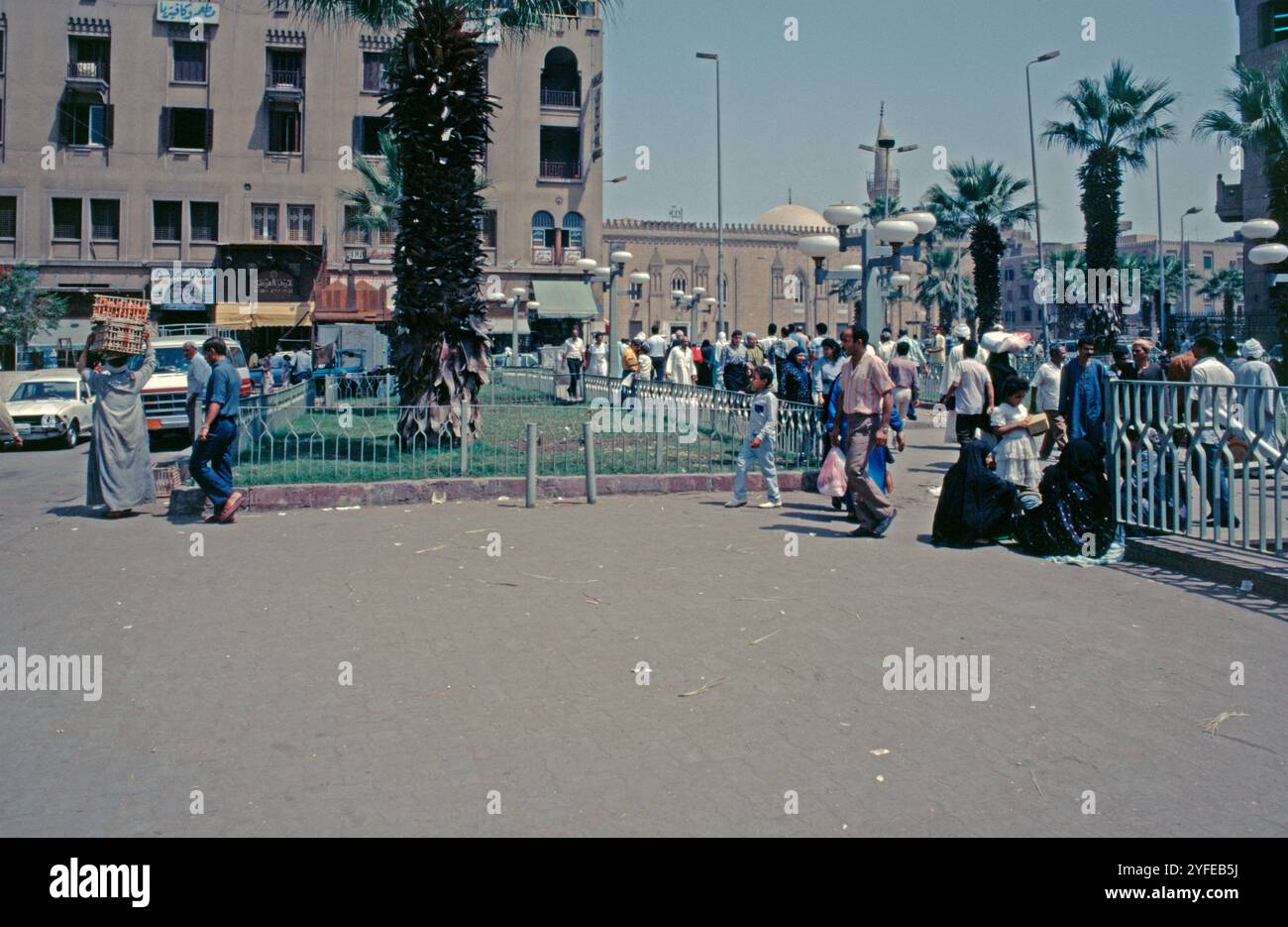 Egypt bus stop hi-res stock photography and images - Alamy