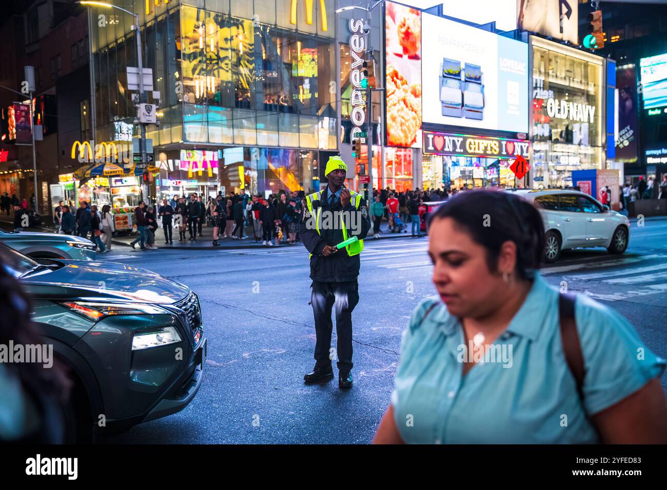 Nypd officer directing traffic hi-res stock photography and images - Alamy