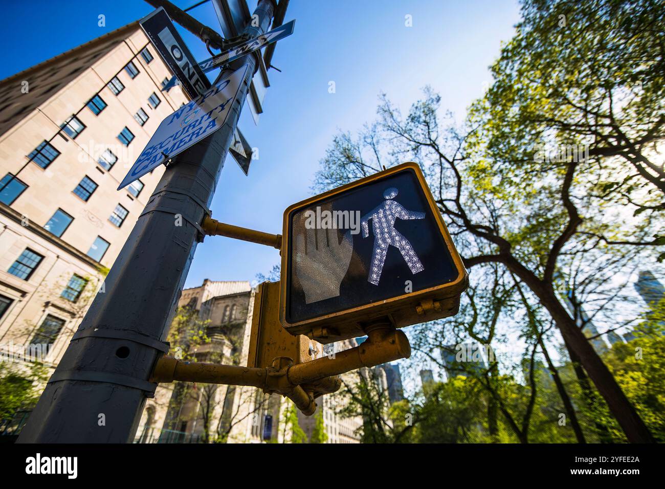 Modern traffic light displays hi-res stock photography and images - Alamy