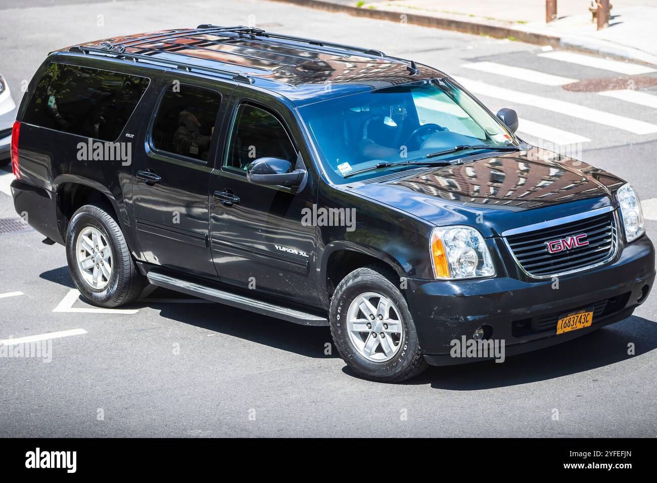 Gmc yukon hi-res stock photography and images - Alamy