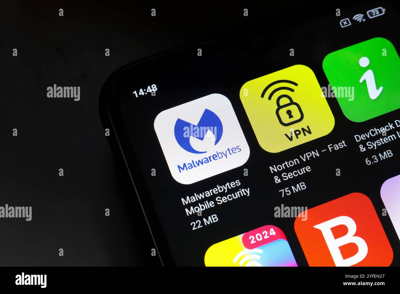 App malwarebytes hi-res stock photography and images - Alamy