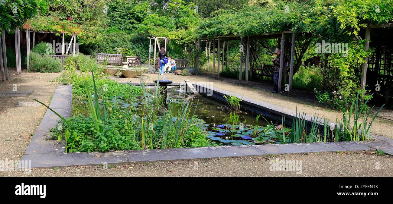 Garden of Remembrance, Henrietta Park - Henrietta Gardens - Bath ...
