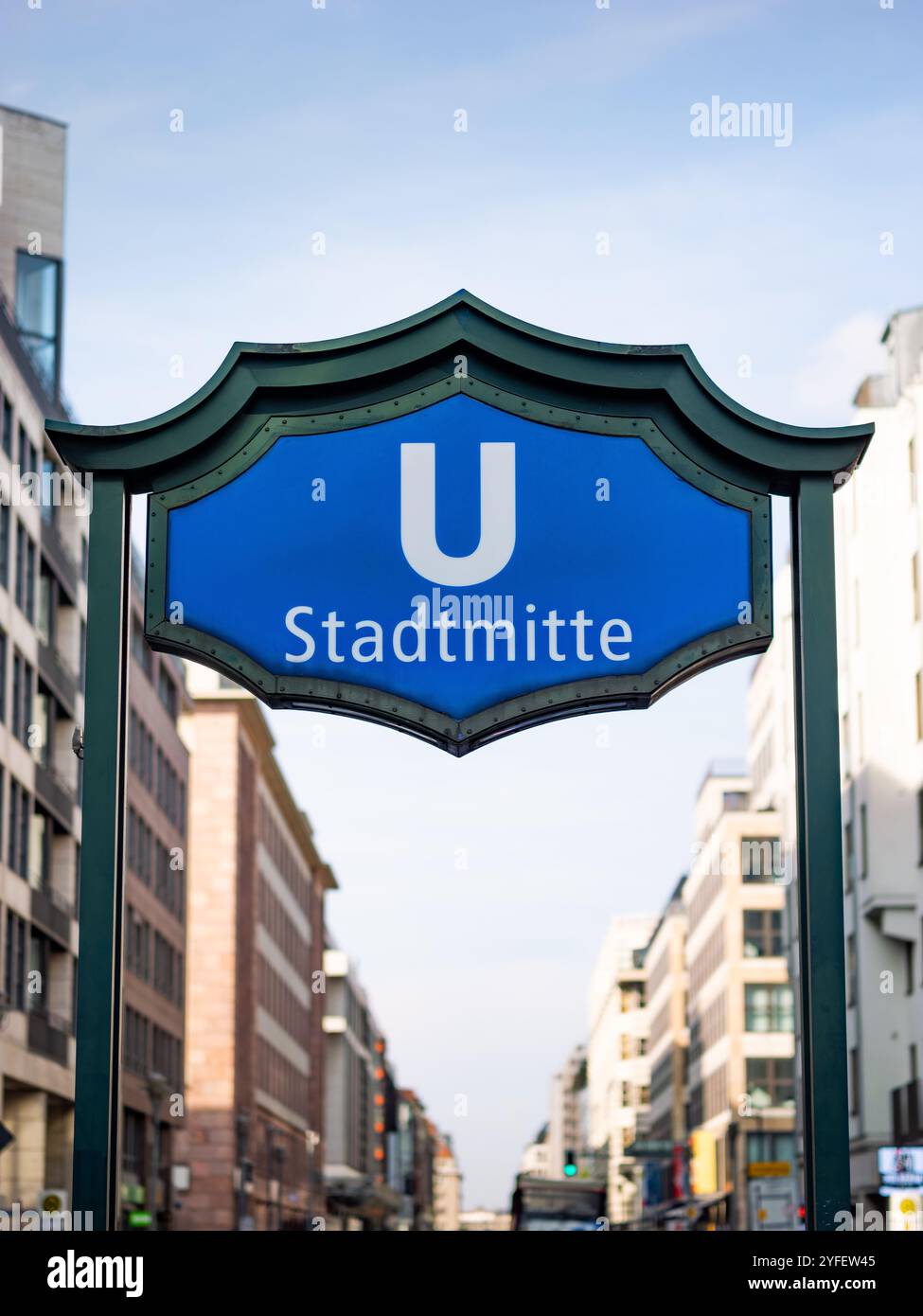 Underground sign on u6 hi-res stock photography and images - Alamy