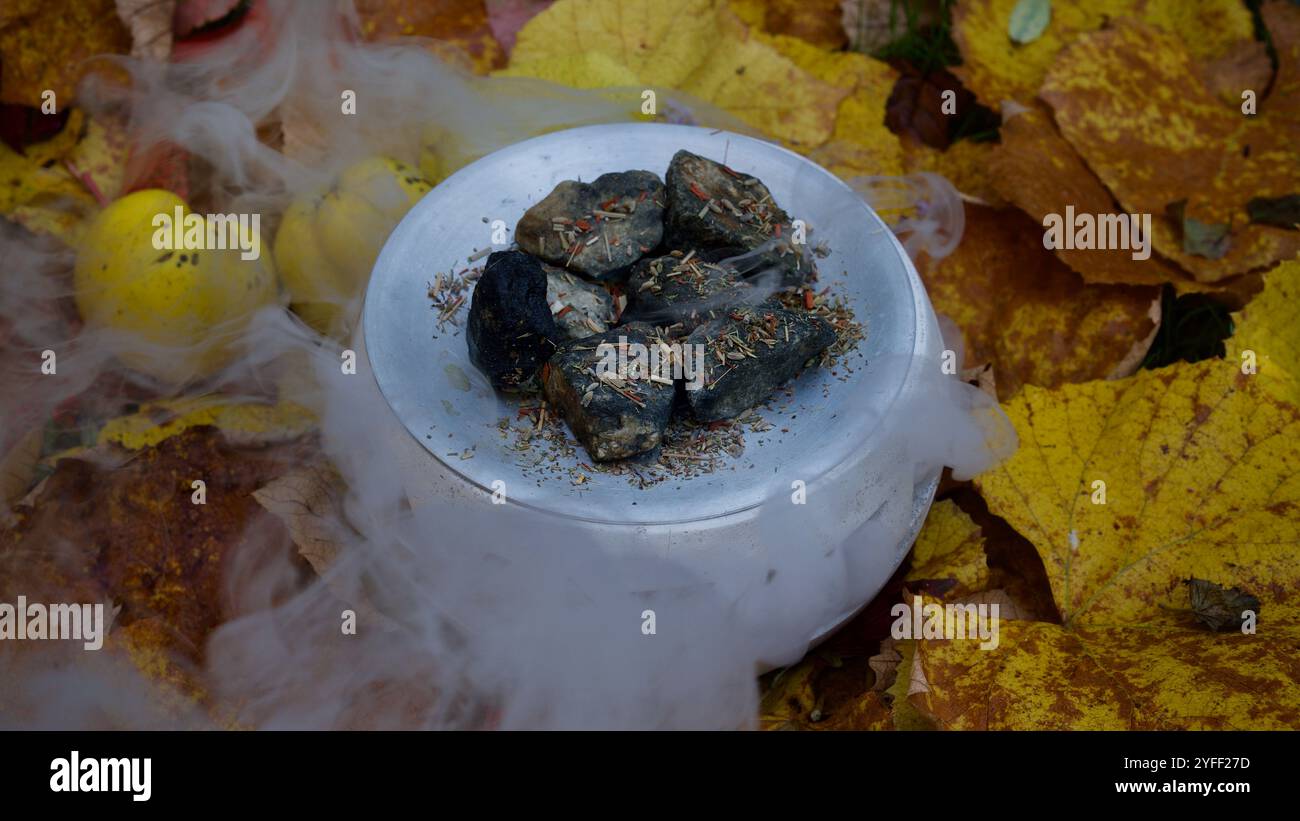 Incense stones hi-res stock photography and images - Alamy