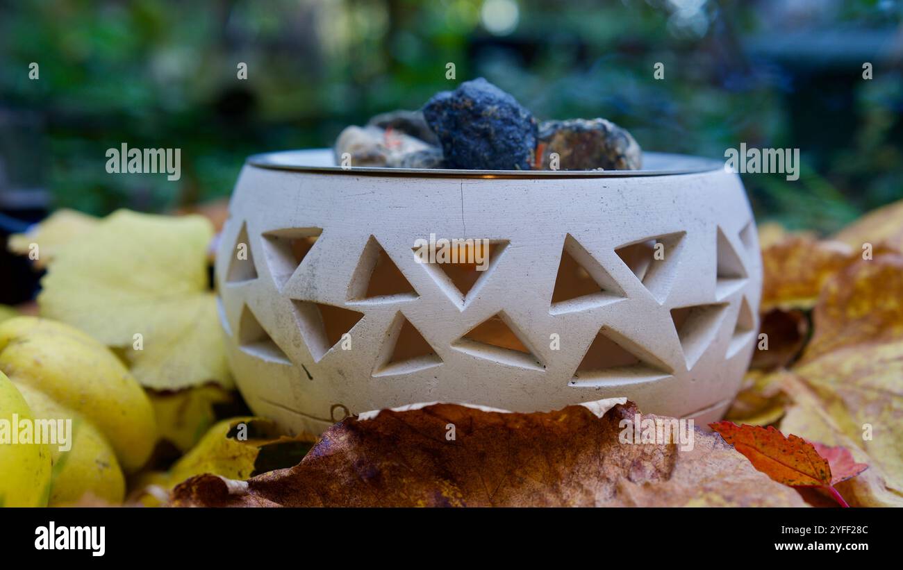 Incense stones hi-res stock photography and images - Alamy