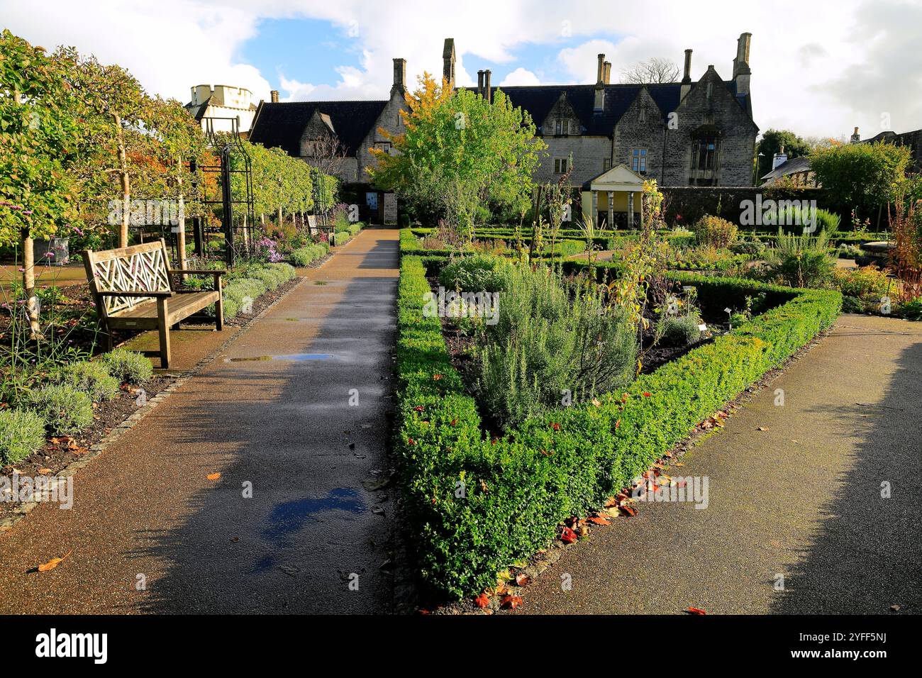 Garden britain uk british wales welsh hi-res stock photography and ...