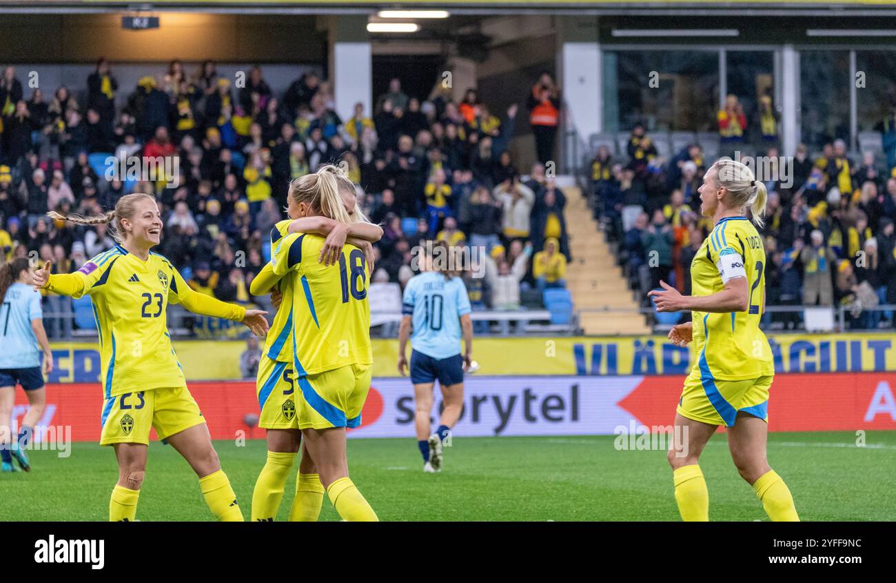 Celebrating 2025 hi-res stock photography and images - Alamy