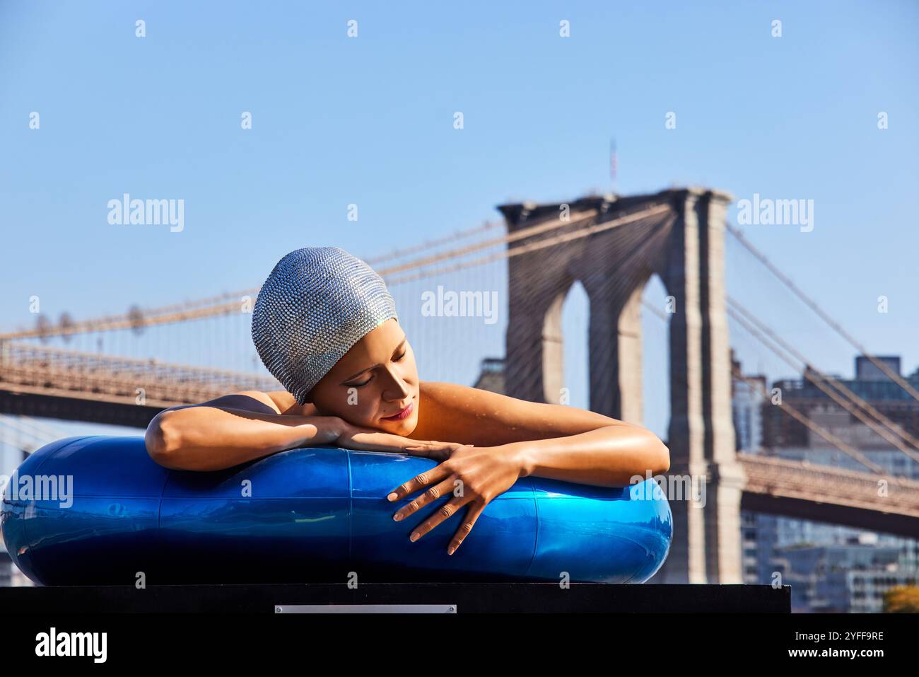 SEA IDYLLS swimmers sculptures by Carole Feuerman at Pier 17 in South ...