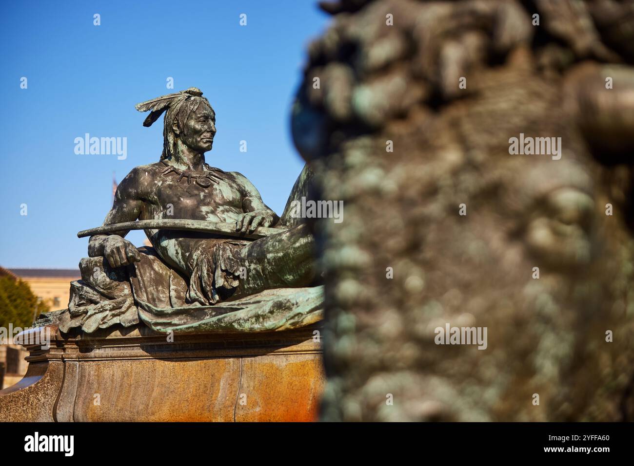 Philadelphia Washington Monument native American Stock Photo - Alamy