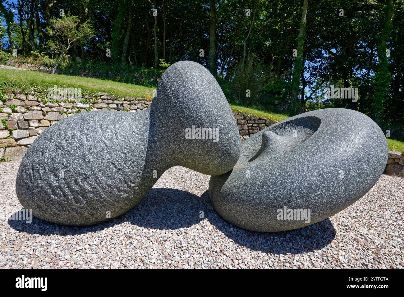 Peter Randall Page’s “Slip of the Lip” Hassan granite sculpture at ...