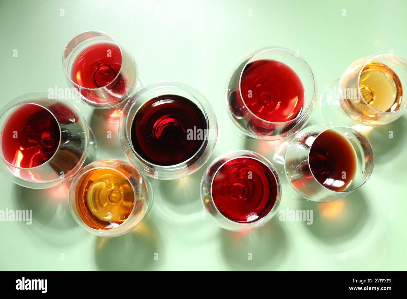 Glasses for different drinks hi-res stock photography and images - Alamy