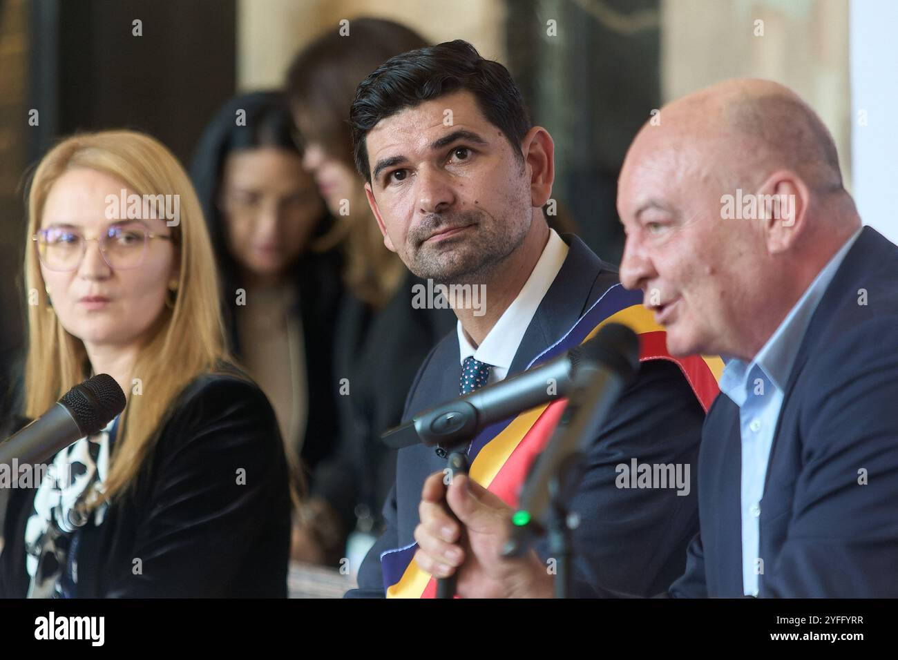 Bucharest, Romania. 4th Nov, 2024: George Tuta (C), the new Mayor of ...