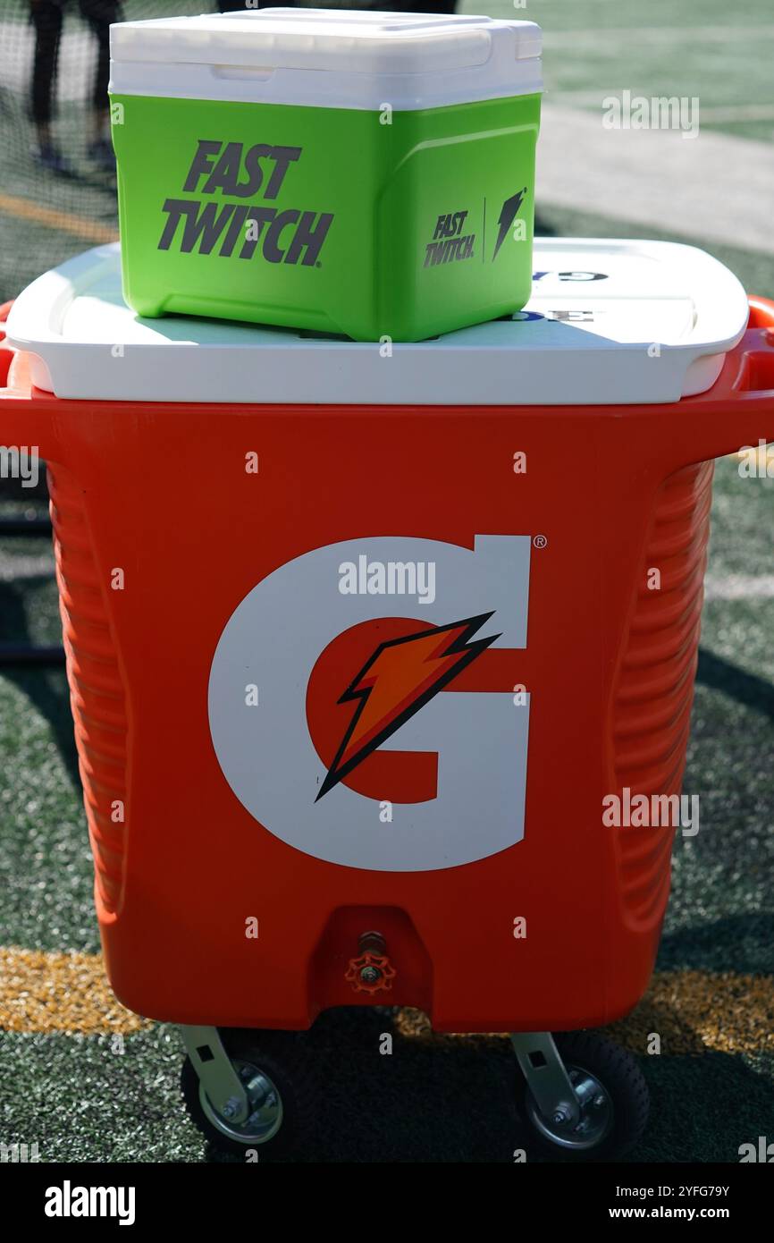 Gatorade display next to the Giants bench before an NFL football game ...