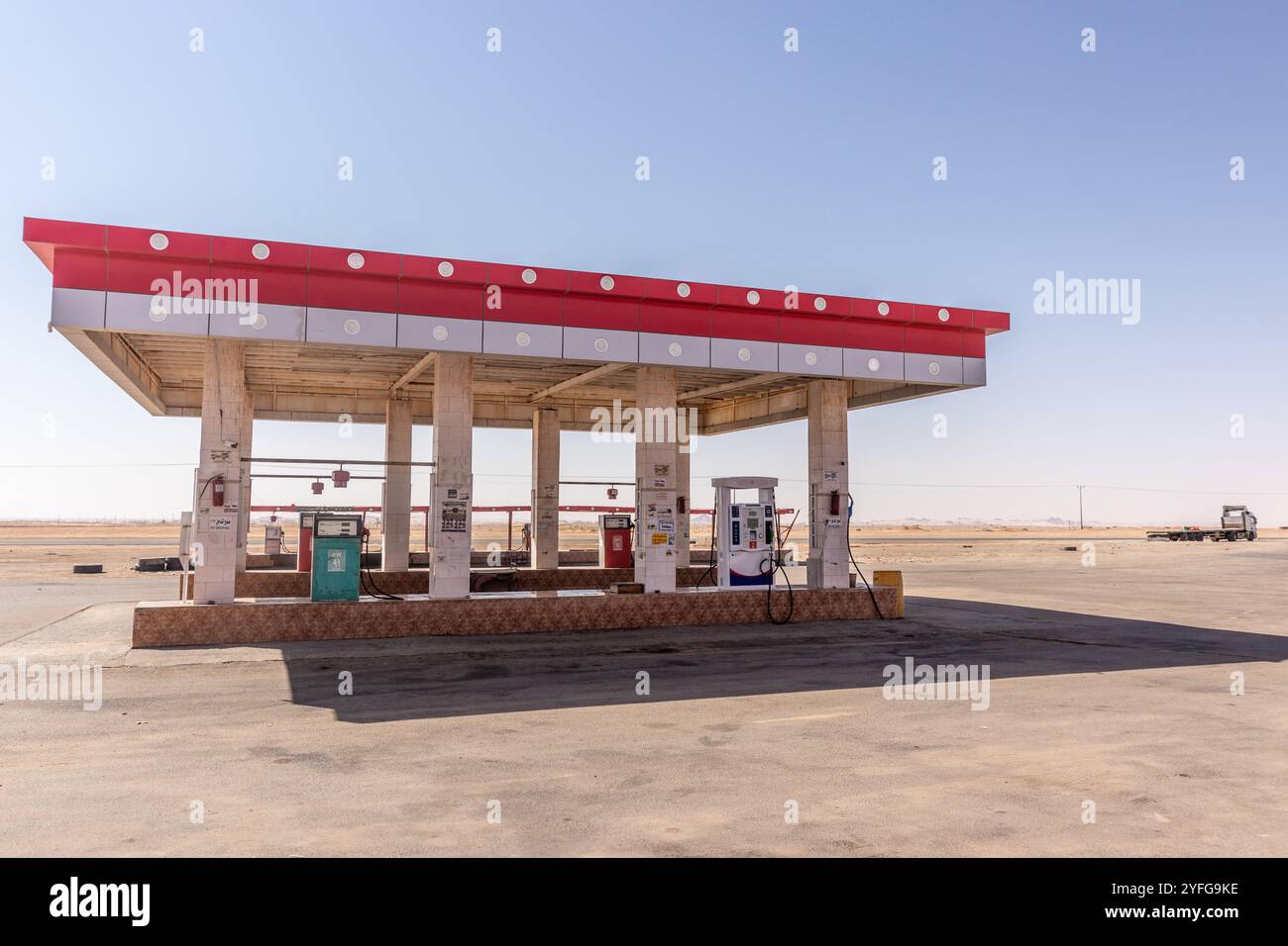 Petrol station in saudi arabia hi-res stock photography and images - Alamy