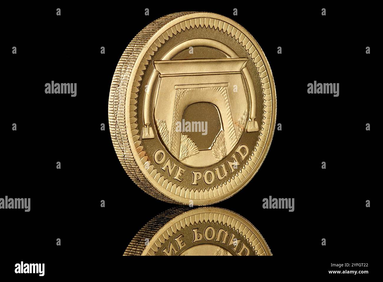 2006 Egyptian Arch Bridge £1 coin issued by The Royal Mint and designed ...