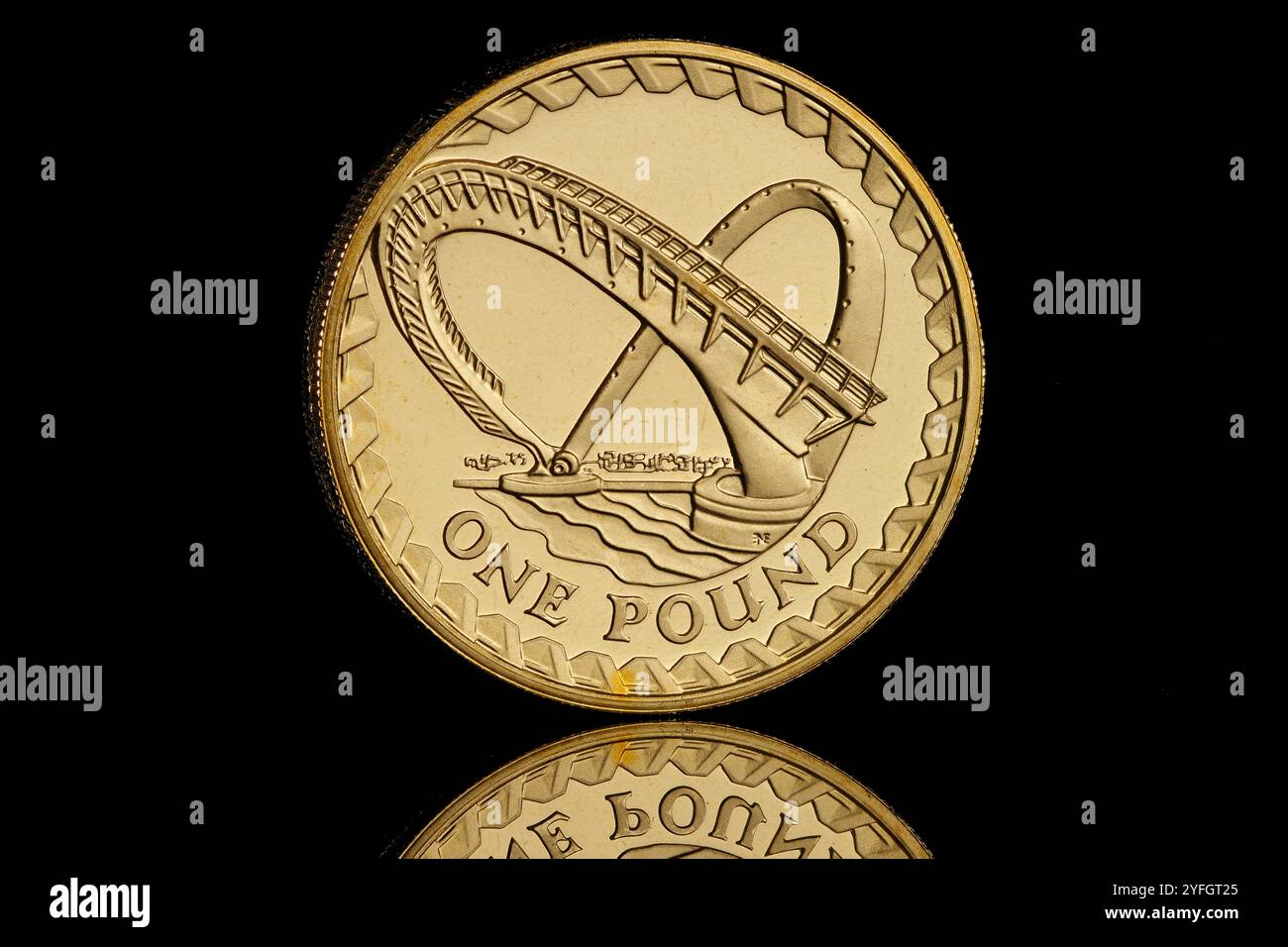 One pound coin bridges hi-res stock photography and images - Alamy