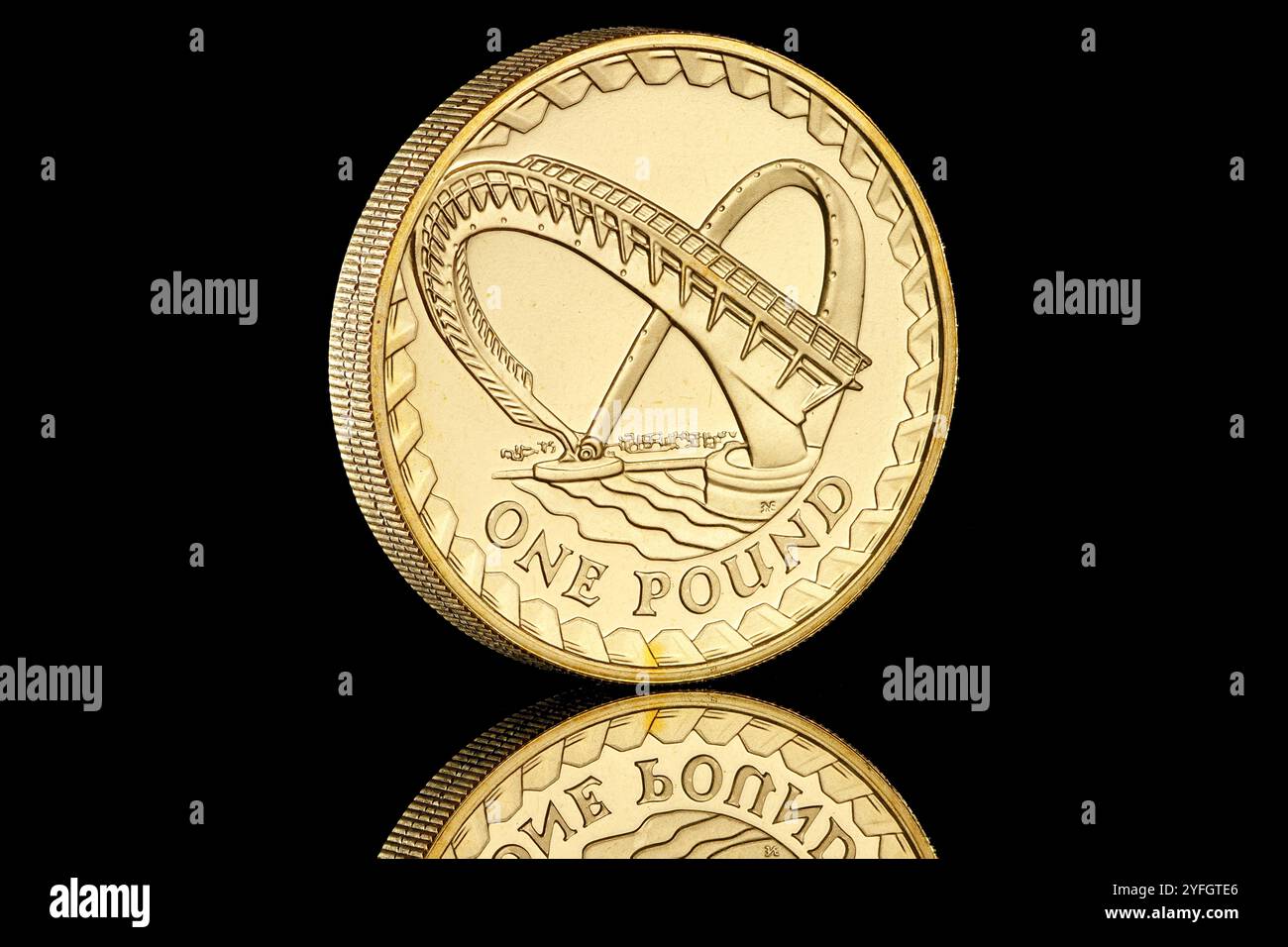 Millennium bridge one pound coin hi-res stock photography and images ...