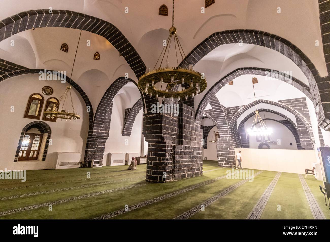 MEDINA, SAUDI ARABIA - NOVEMBER 12, 2021: Al-Ghamama mosque in Medina ...