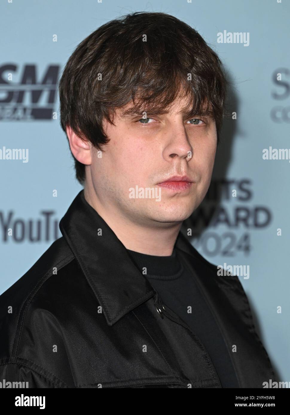 Jake bugg 2024 hi-res stock photography and images - Alamy