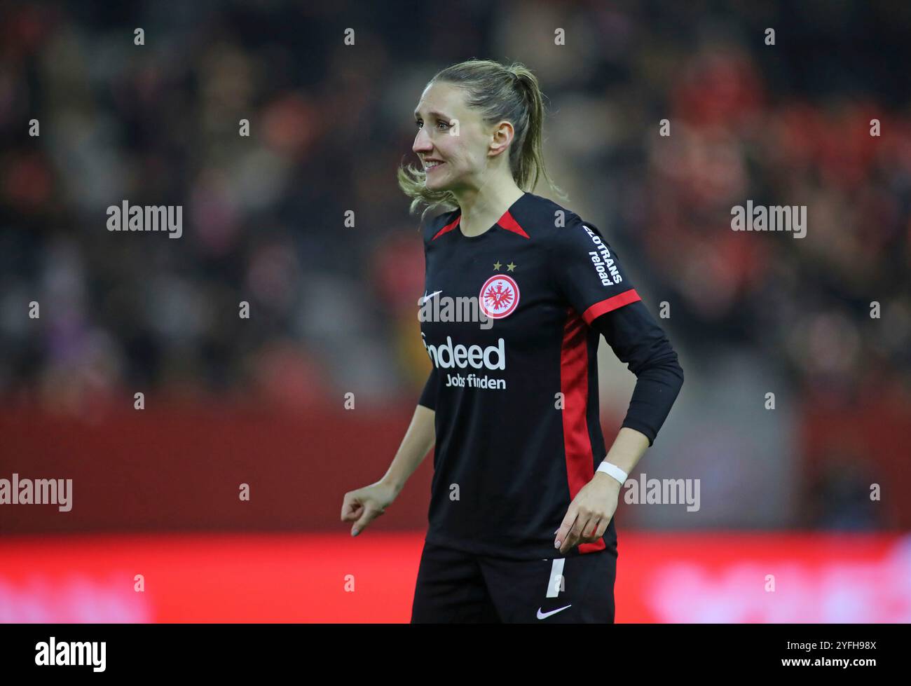 Lara prasnikar eintracht frankfurt kopf hi-res stock photography and ...