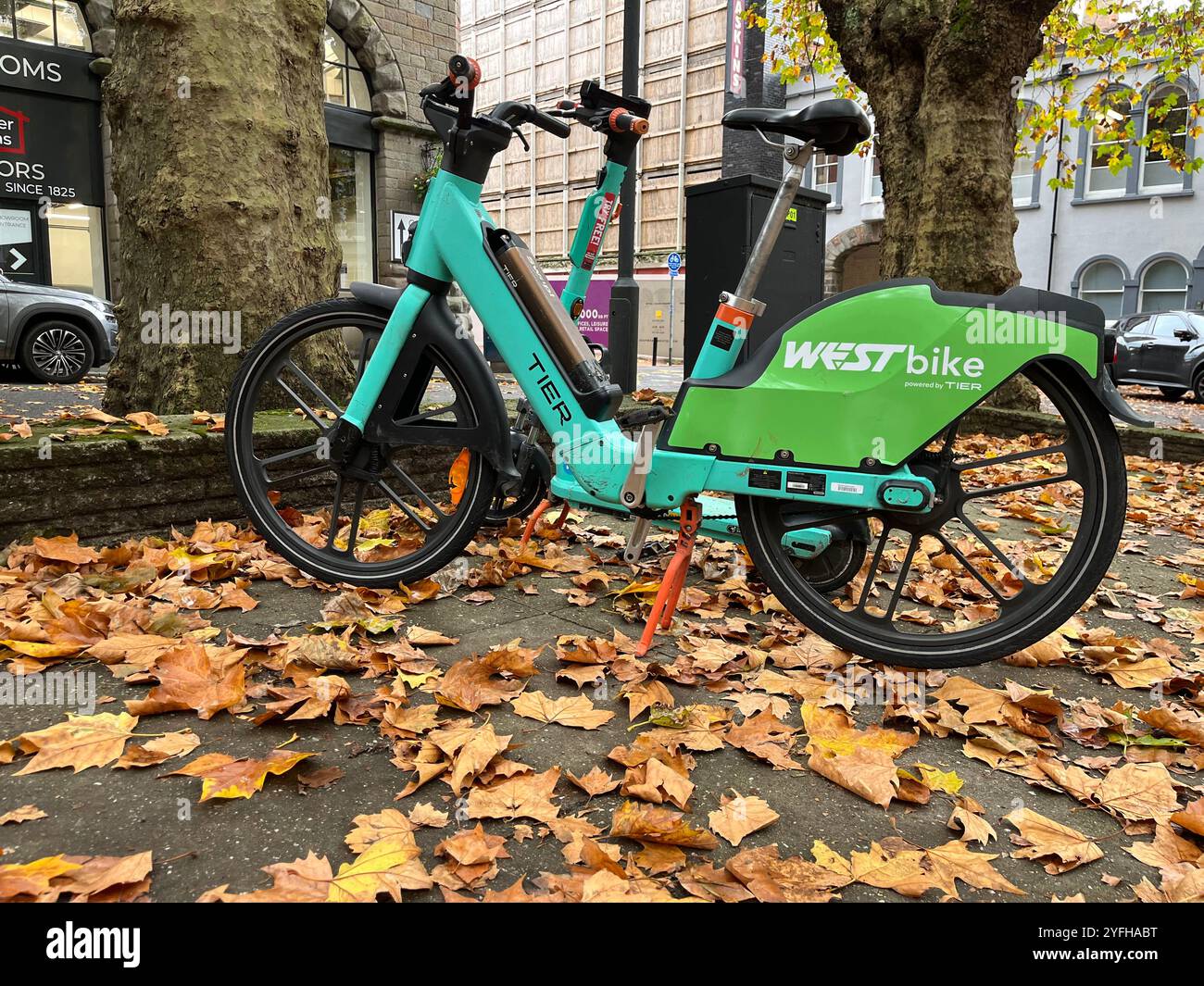 Parked tier e bike hi-res stock photography and images - Alamy