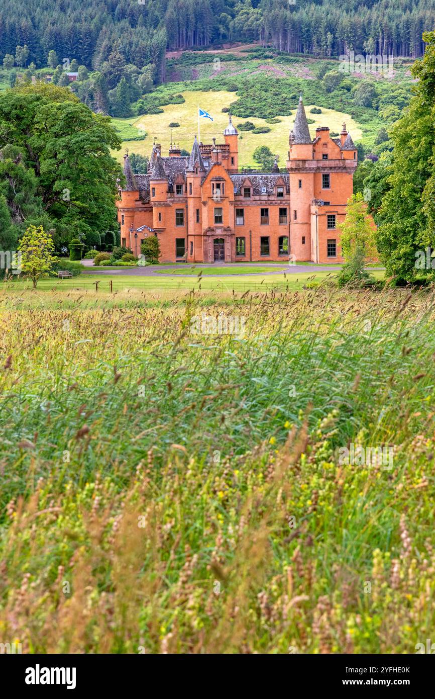 Scotland castle aldourie hi-res stock photography and images - Alamy