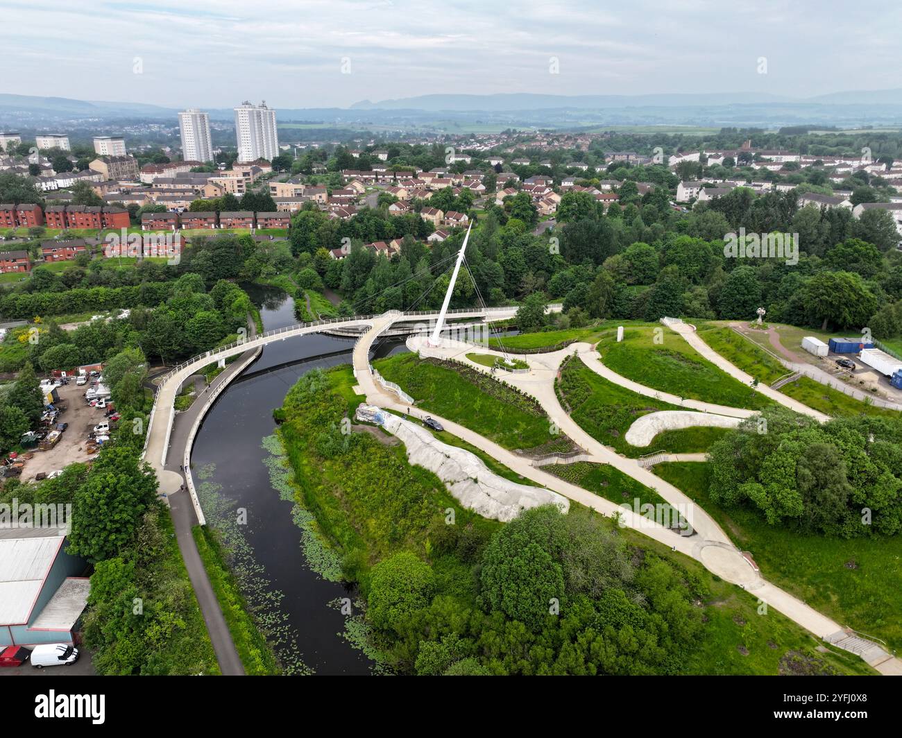 Aerial view of the forth bridge hi-res stock photography and images - Alamy