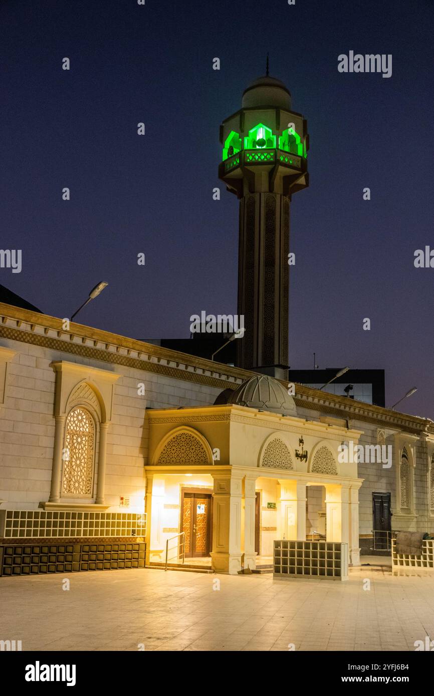 Imam Abu Hanifa Mosque in Jeddah, Saudi Arabia Stock Photo - Alamy