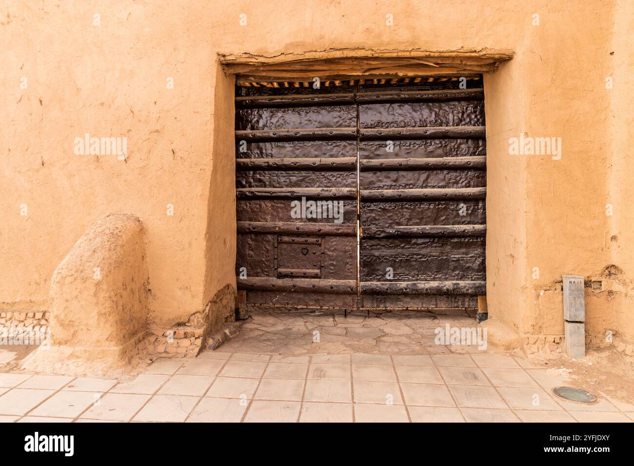Gate of Qishlah Palace in Ha'il, Saudi Arabia Stock Photo - Alamy