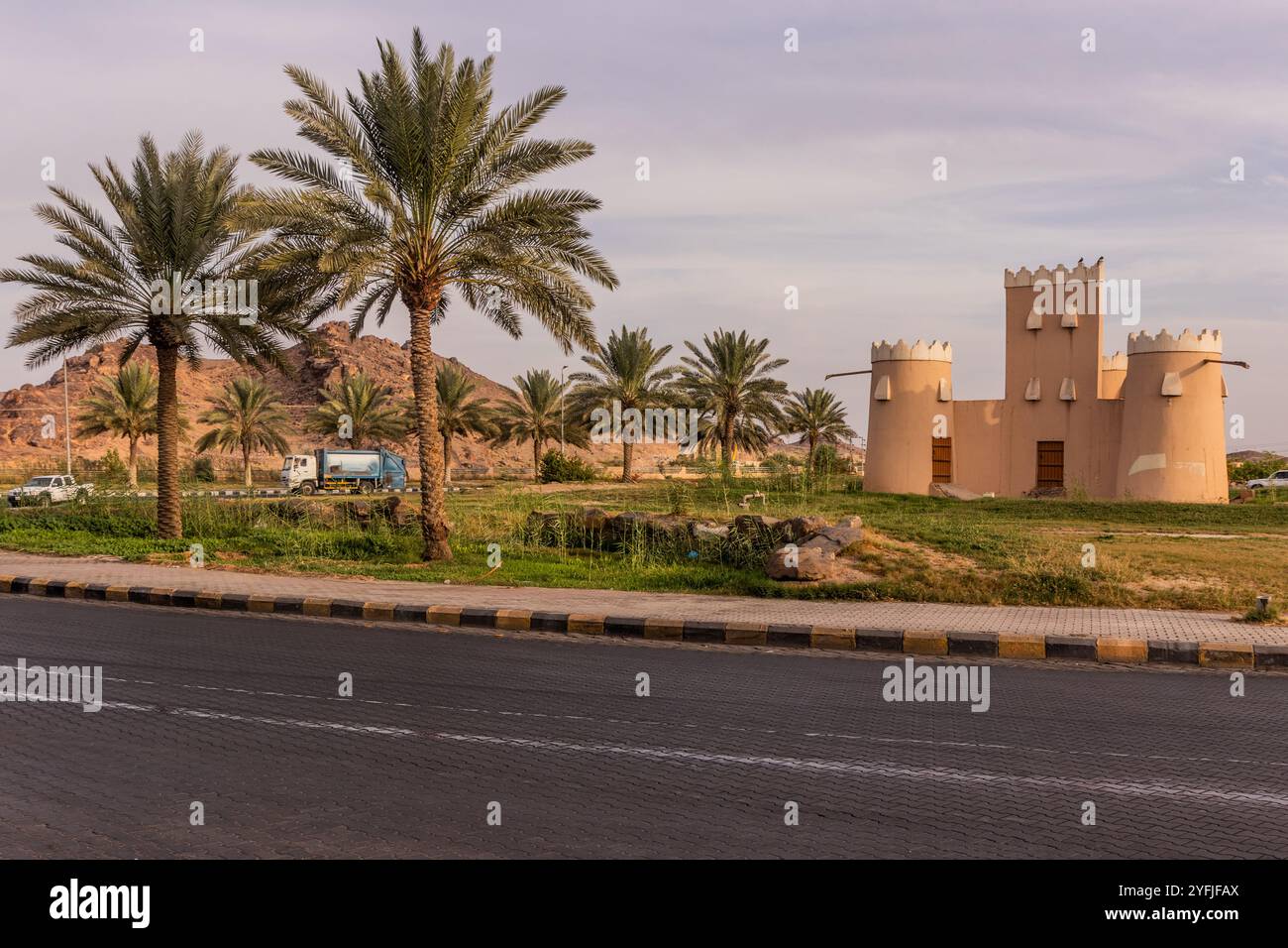 Fort model on a roundabout in Ha'il, Saudi Arabia Stock Photo - Alamy